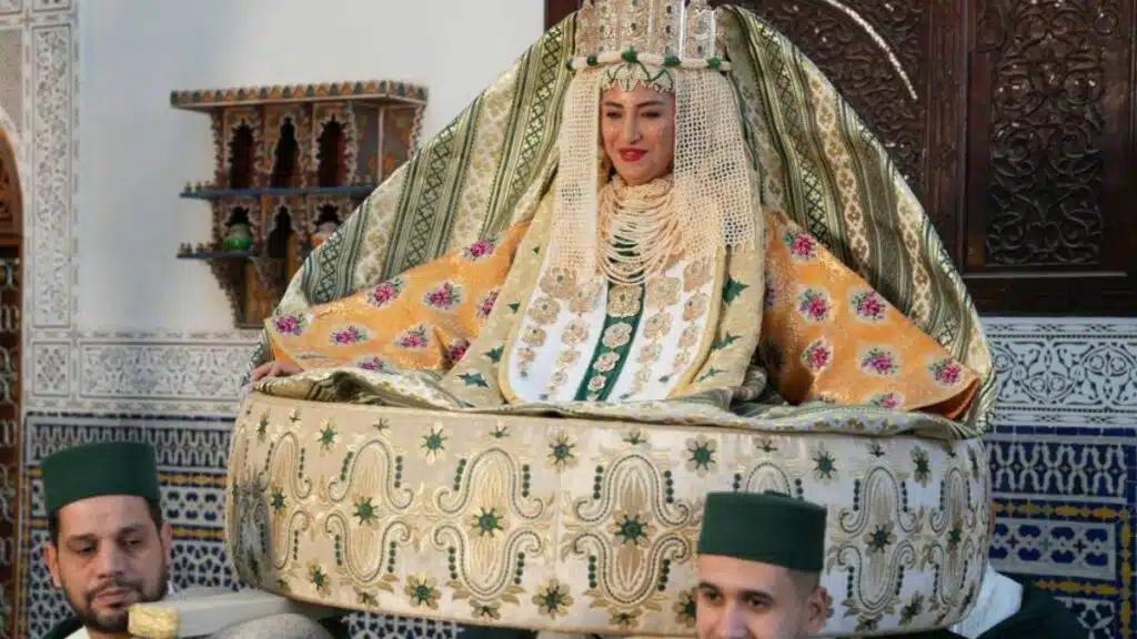 Le caftan marocain officiellement inscrit au patrimoine mondial par l ...